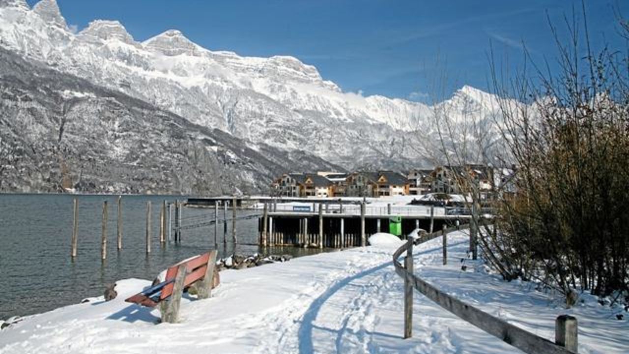 Marina Walensee Hotel (Oberterzen) • HolidayCheck (Kanton St. Gallen ...