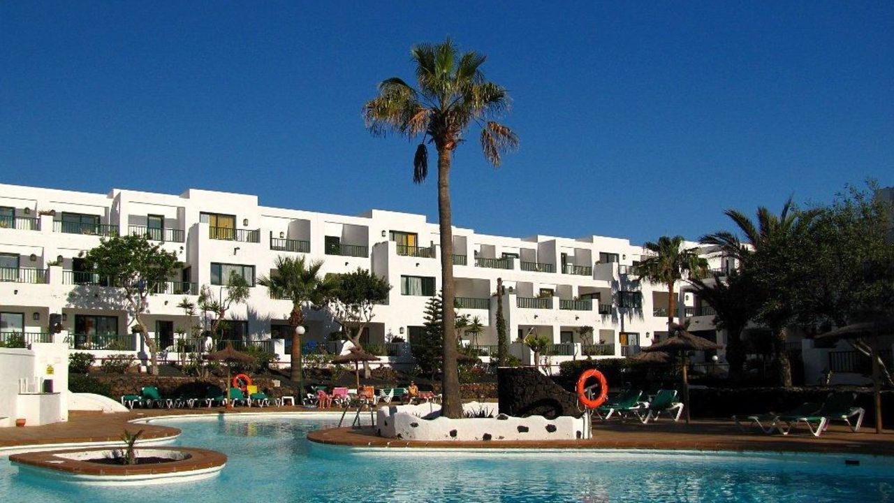 Apartments Galeon Playa in Costa Teguise • HolidayCheck | Lanzarote Spanien