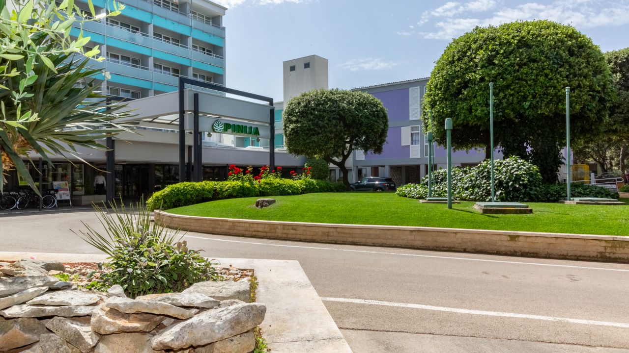 Hotel Pinija (Petrcane) • HolidayCheck (Dalmatien | Kroatien)