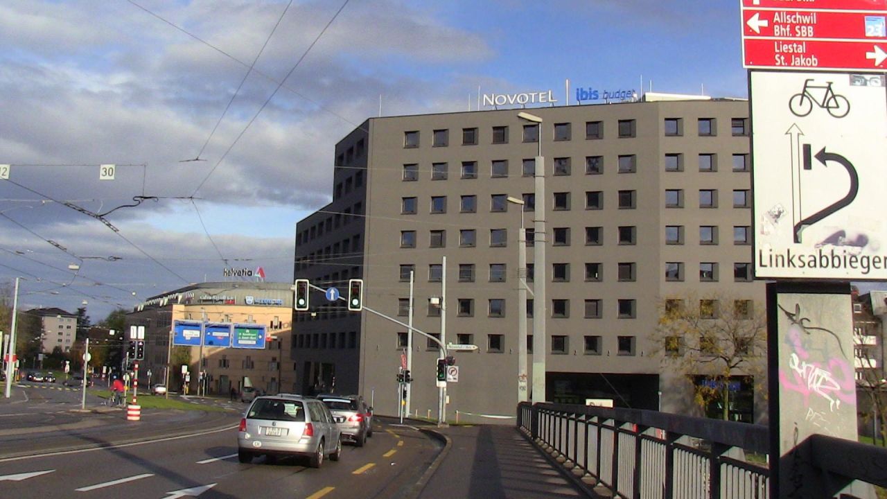 Novotel Basel City (Basel) • HolidayCheck (Kanton Basel-Stadt | Schweiz)