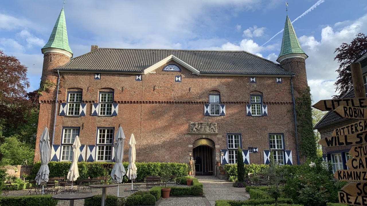 Hotel Schloss Walbeck (Geldern) • HolidayCheck (Nordrhein-Westfalen ...