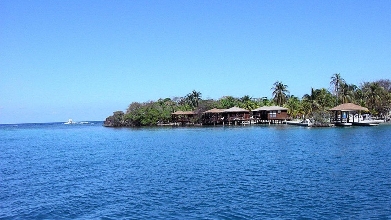 Las Rocas Resort & Dive Center (West Bay Beach / Insel Roatan ...