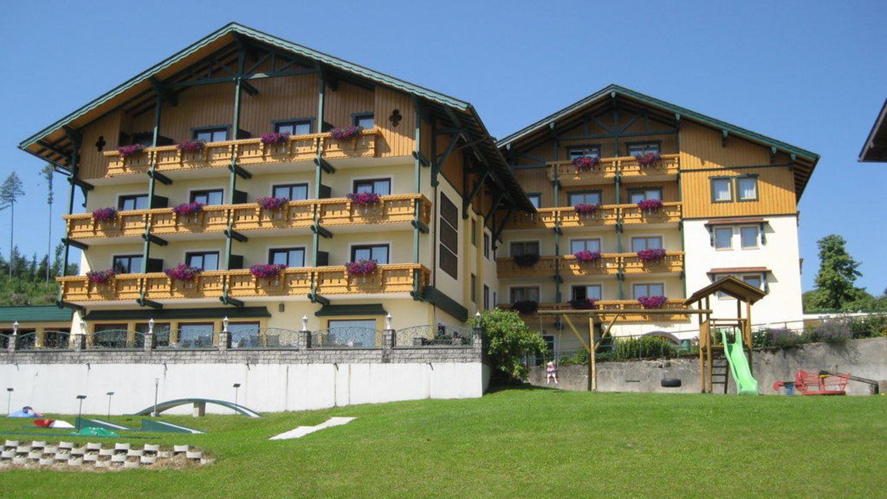 Ferienhotel Hofer (Strass im Attergau) • HolidayCheck (Oberösterreich ...