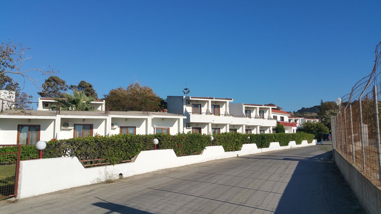 Vallian Village Hotel (Paradeisi) • HolidayCheck (Rhodos | Griechenland)
