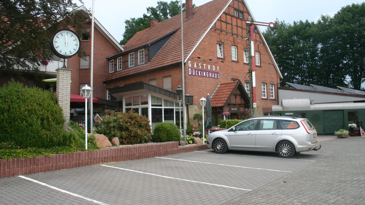 Gasthof Dückinghaus Eisenbahnhotel (Merzen) • HolidayCheck ...