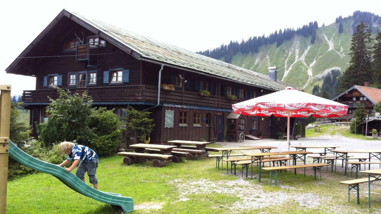 Berggasthof Obere Firstalm (Spitzingsee) • HolidayCheck (Bayern ...