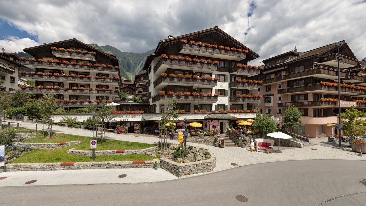 Hotel Alpina Klosters (Klosters) • HolidayCheck (Kanton Graubünden ...