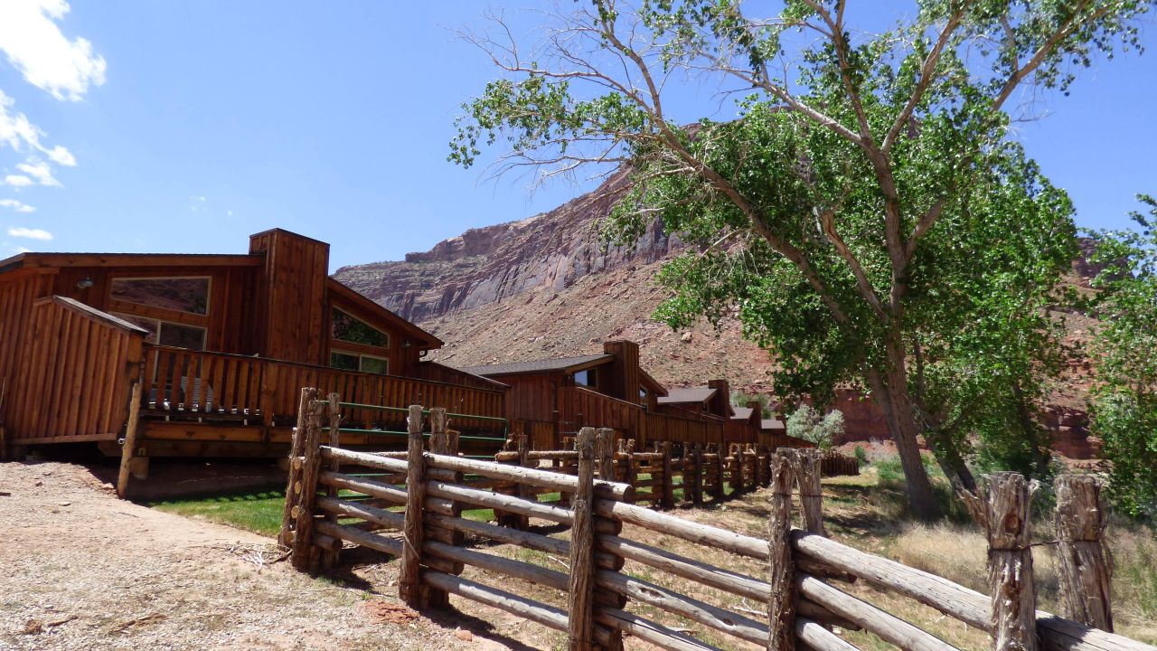 Hotel Red Cliffs Lodge (Moab) • HolidayCheck (Utah | USA)