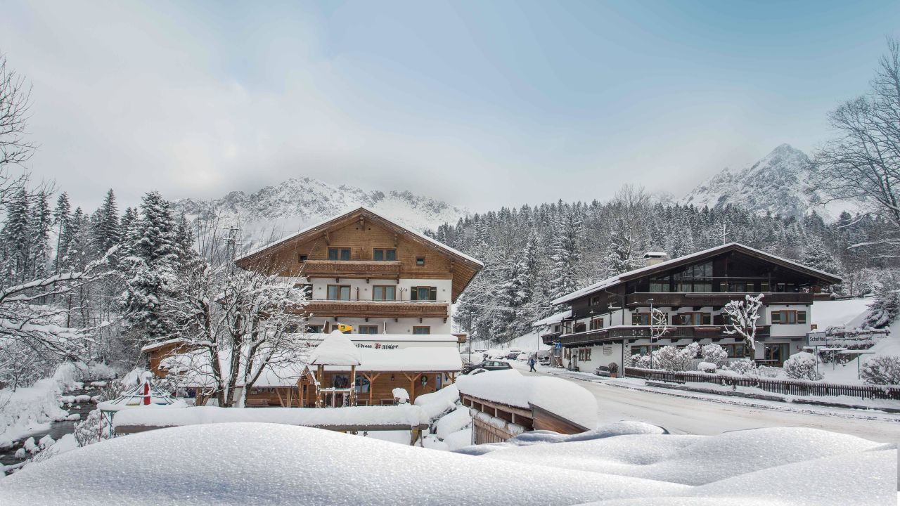 Gasthof zum Wilden Kaiser (Scheffau Am Wilden Kaiser) • HolidayCheck ...