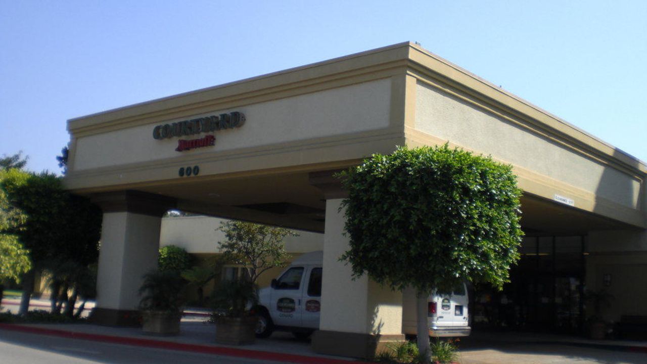 Hotel Courtyard by Marriott Oxnard (Oxnard) • HolidayCheck (Kalifornien ...