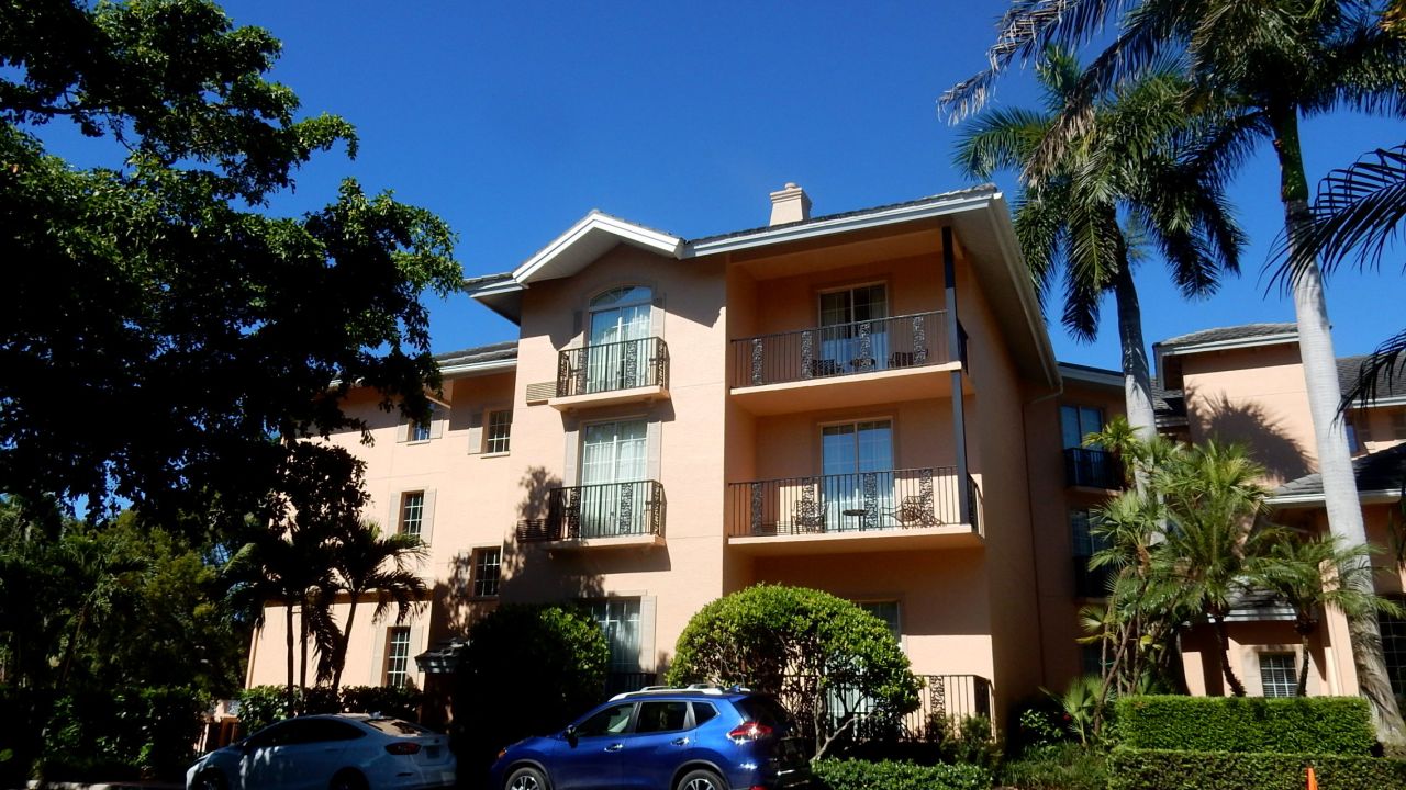 Hotel Trianon Old Naples (Naples) • HolidayCheck (Florida | USA)