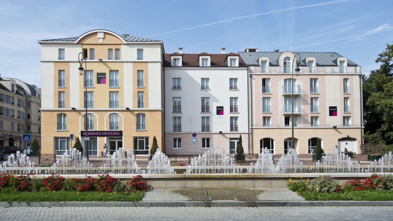 Maisons Laffitte (Maisons-Laffitte) • HolidayCheck (Großraum Paris ...