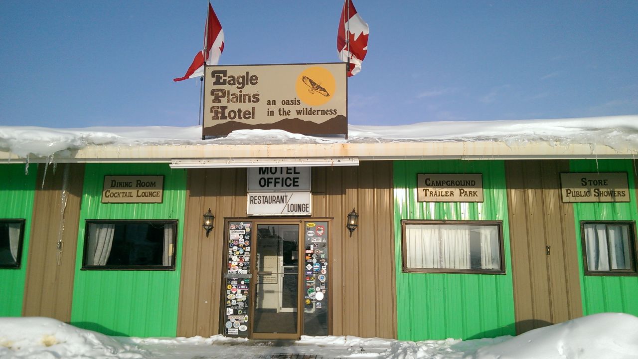 Hotel Eagle Plains (Eagle Plains) • HolidayCheck (Yukon Territorium ...
