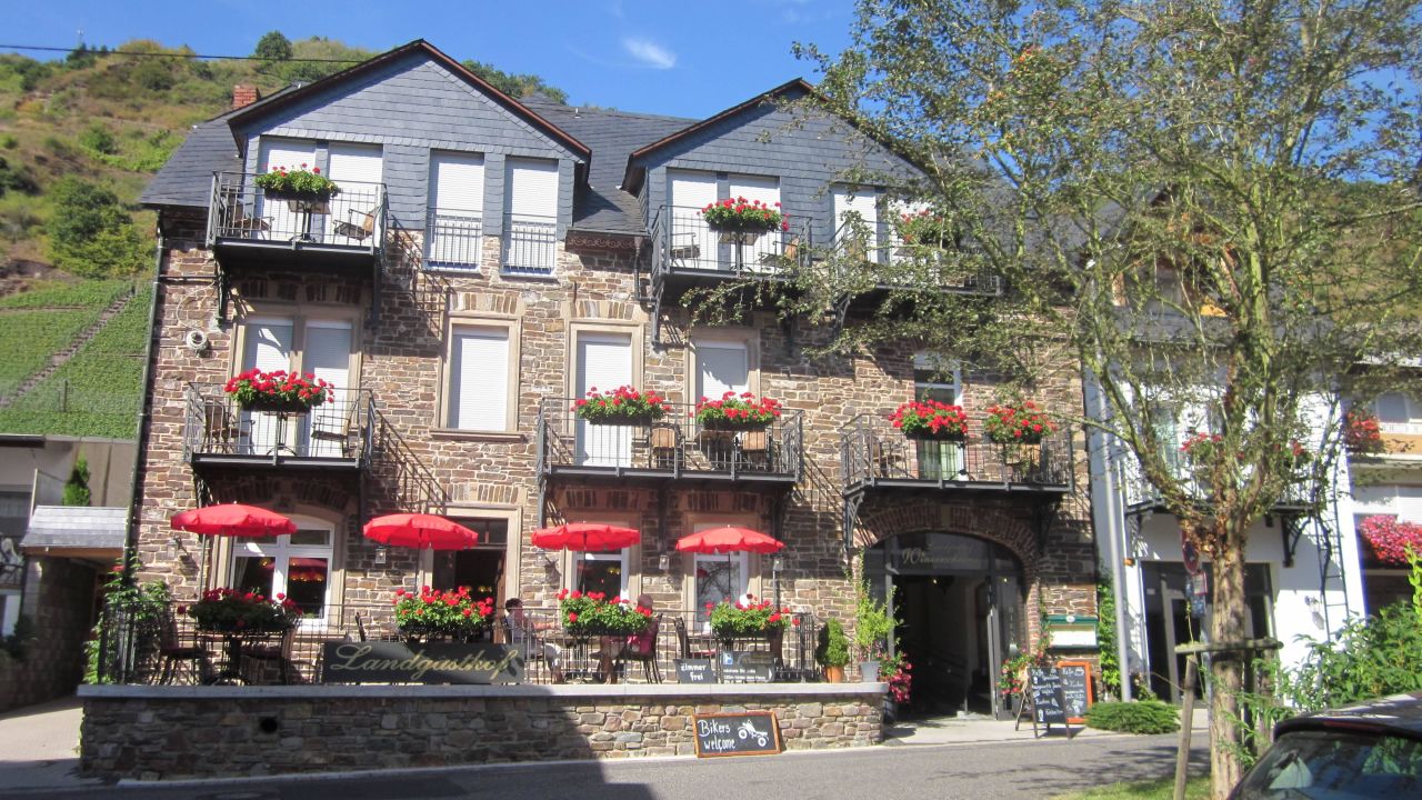 Landgasthof Winzerscheune in Valwig • HolidayCheck | Rheinland-Pfalz ...