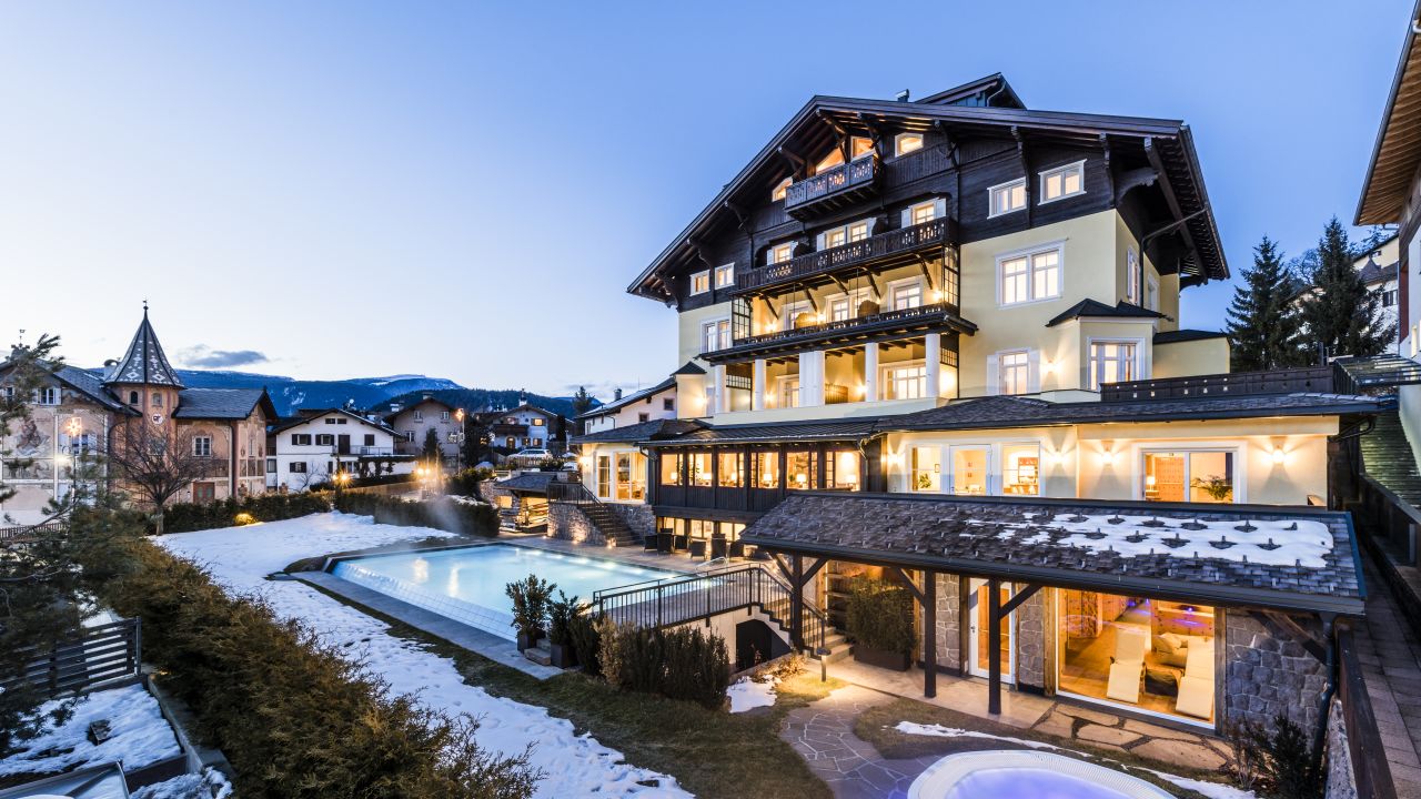 Hotel Villa Kastelruth (Castelrotto / Kastelruth) • HolidayCheck ...
