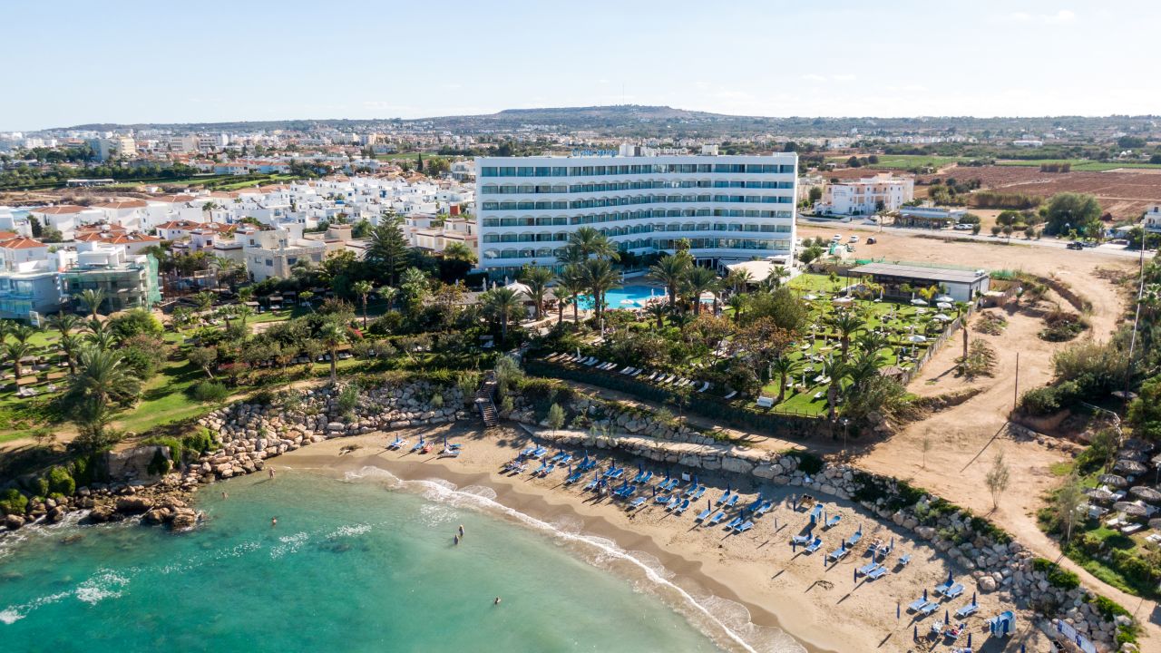 Crystal Springs Beach Hotel (Protaras) • HolidayCheck (Südzypern | Zypern)