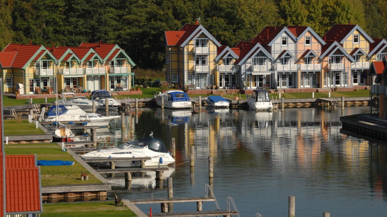 Ferienhaus Hafendorf Rheinsberg (Rheinsberg) • HolidayCheck ...