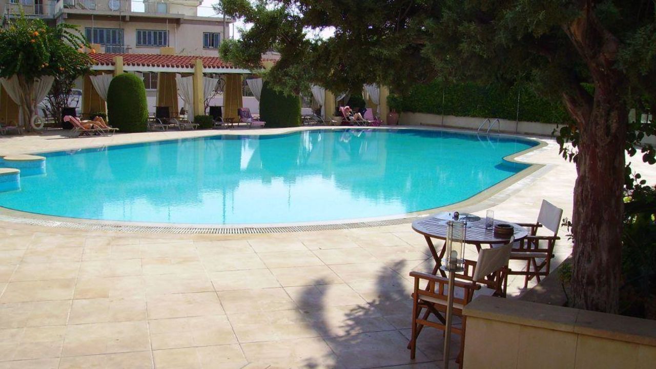 Curium Palace Hotel (Limassol) • HolidayCheck (Südzypern | Zypern)