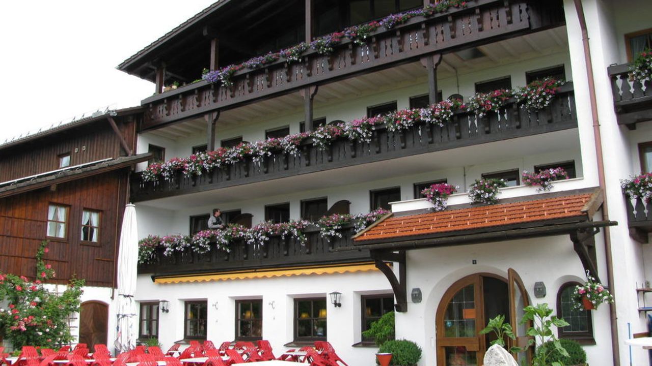 Schwarzenbach's Landhotel in Rieden am Forggensee • HolidayCheck ...