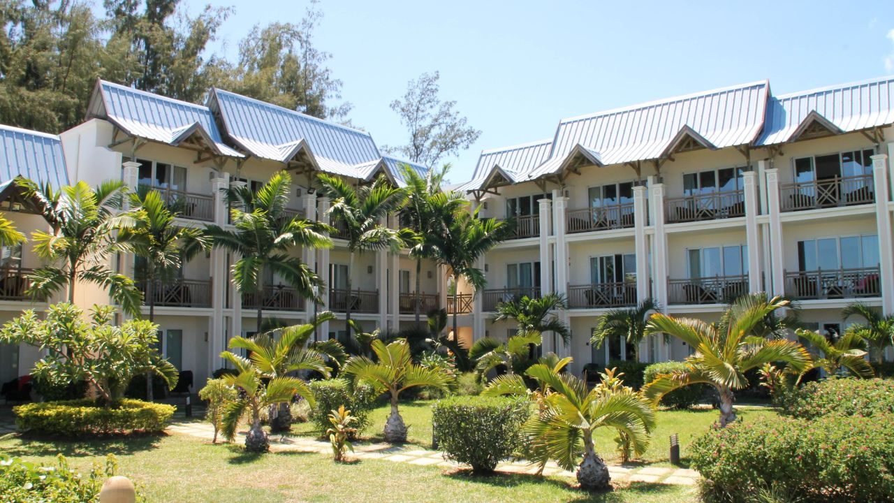 Pearle Beach Resort & Spa (Flic en Flac) • HolidayCheck (Mauritius ...