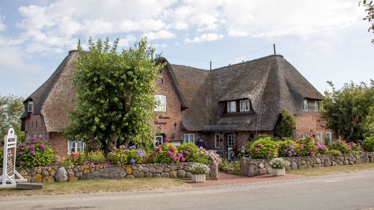 Hotel Ual Öömrang Wiartshüs (Norddorf [Amrum]) • HolidayCheck ...