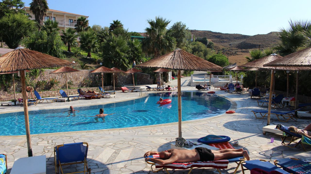 Viva Mare Hotel & Spa (Methymna / Mithymna) • HolidayCheck (Lesbos ...