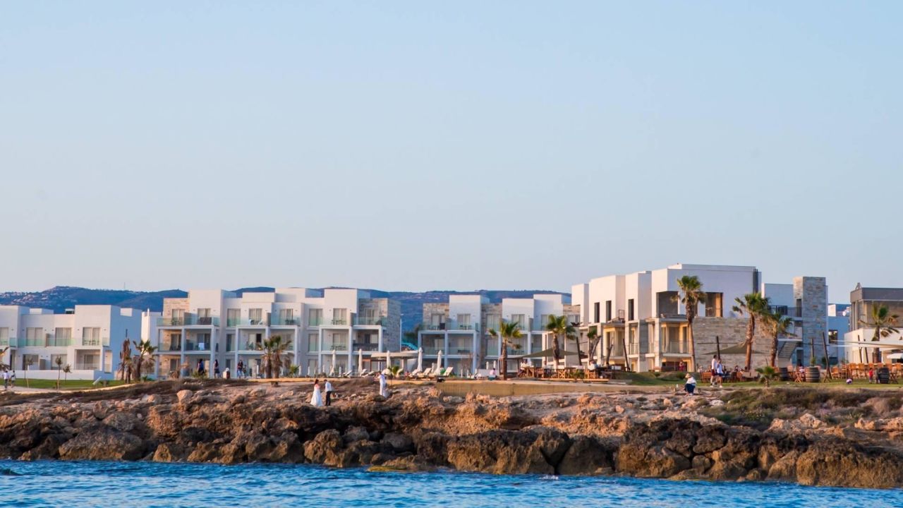 Amphora Hotel & Suites (Paphos) • HolidayCheck (Südzypern | Zypern)