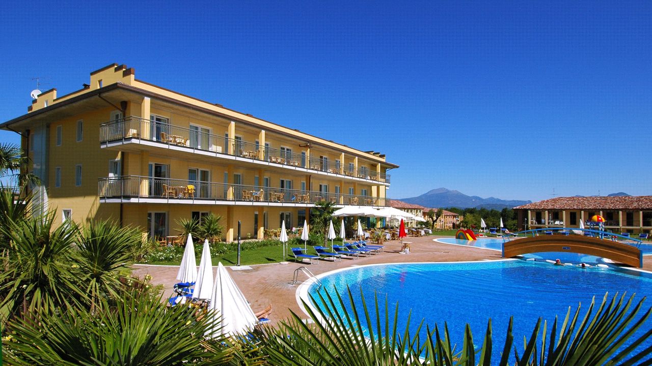 Hotel Bella Italia (Peschiera del Garda) • HolidayCheck (Venetien ...