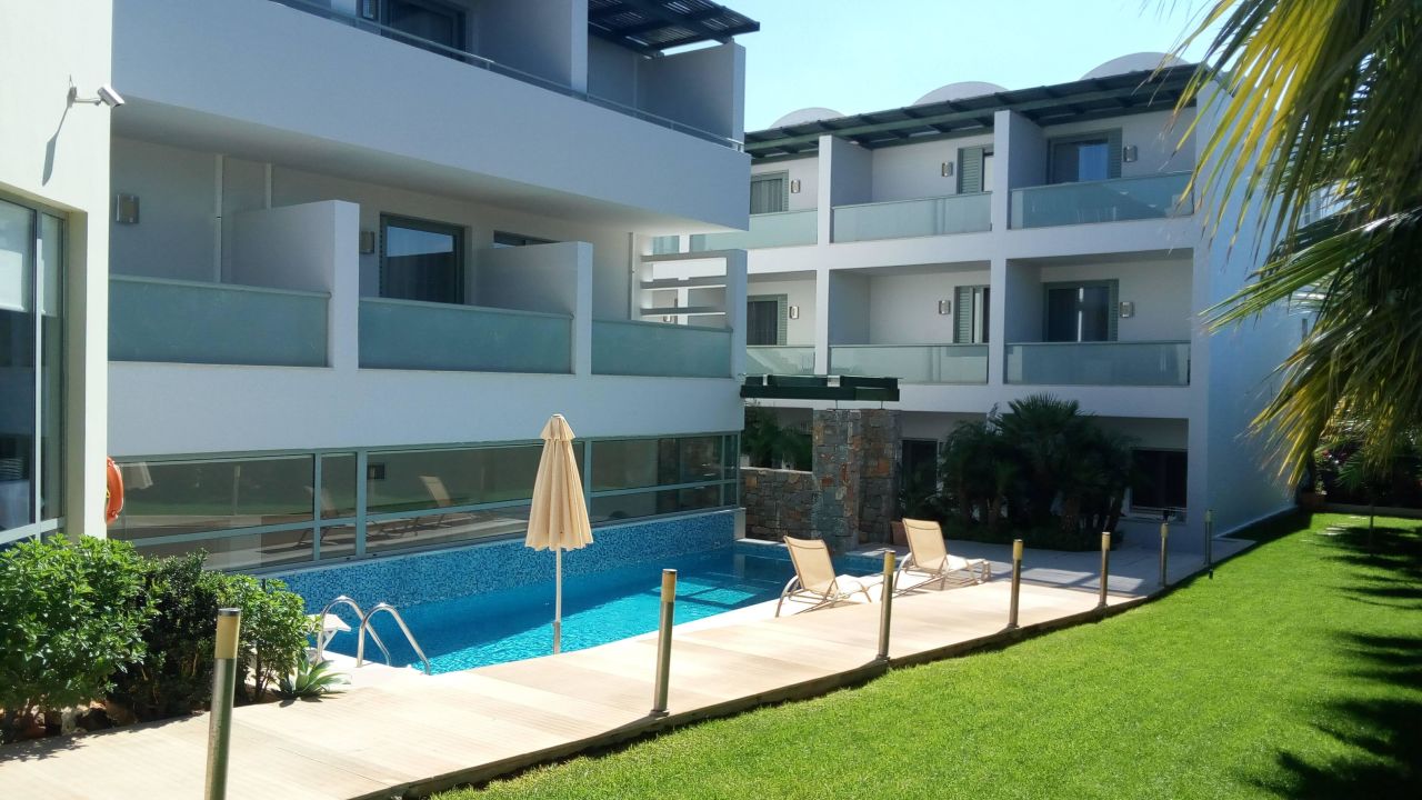 Angela Suites Boutique - Angela Studios & Apartments (Sisi ...