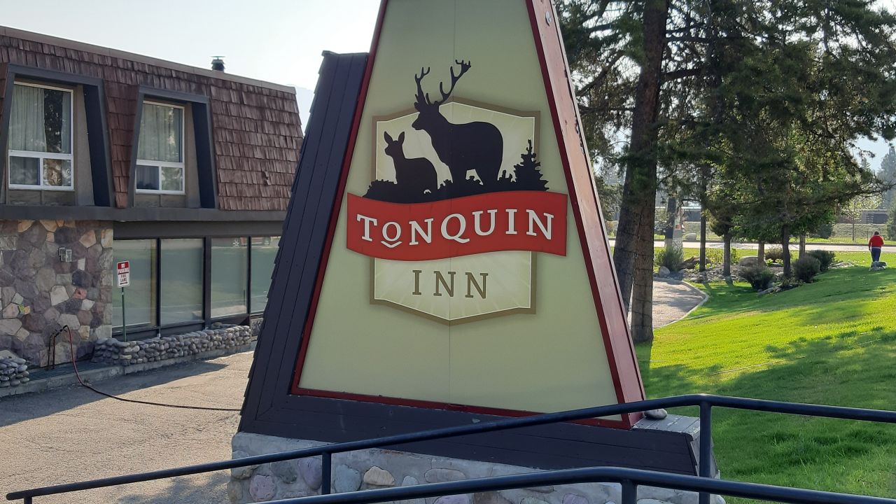 Hotel Tonquin Inn (Jasper) • HolidayCheck (Alberta | Kanada)