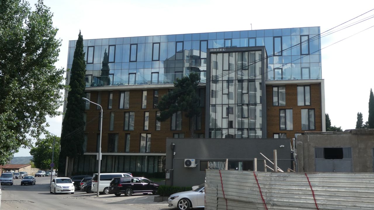 Iveria Inn Hotel (Tiflis / Tbilisi) • HolidayCheck (Georgien | Georgien)