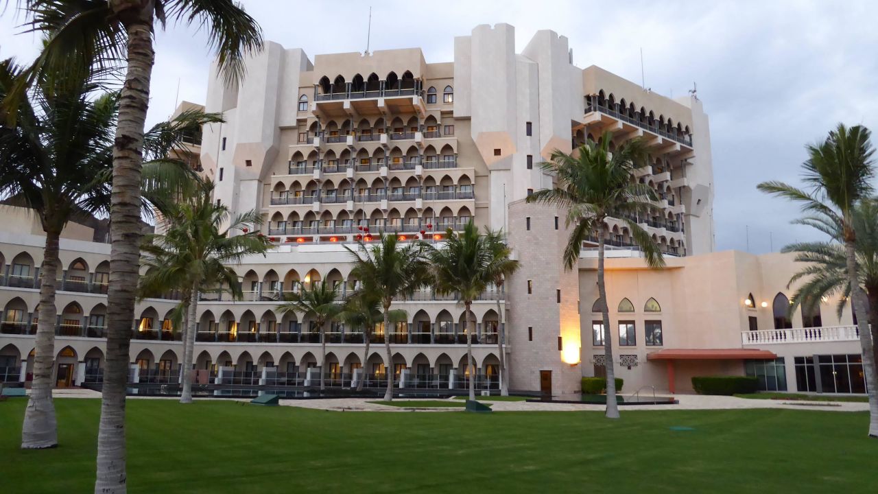 Al Bustan Palace - A Ritz-Carlton Hotel (Maskat) • HolidayCheck (Maskat ...