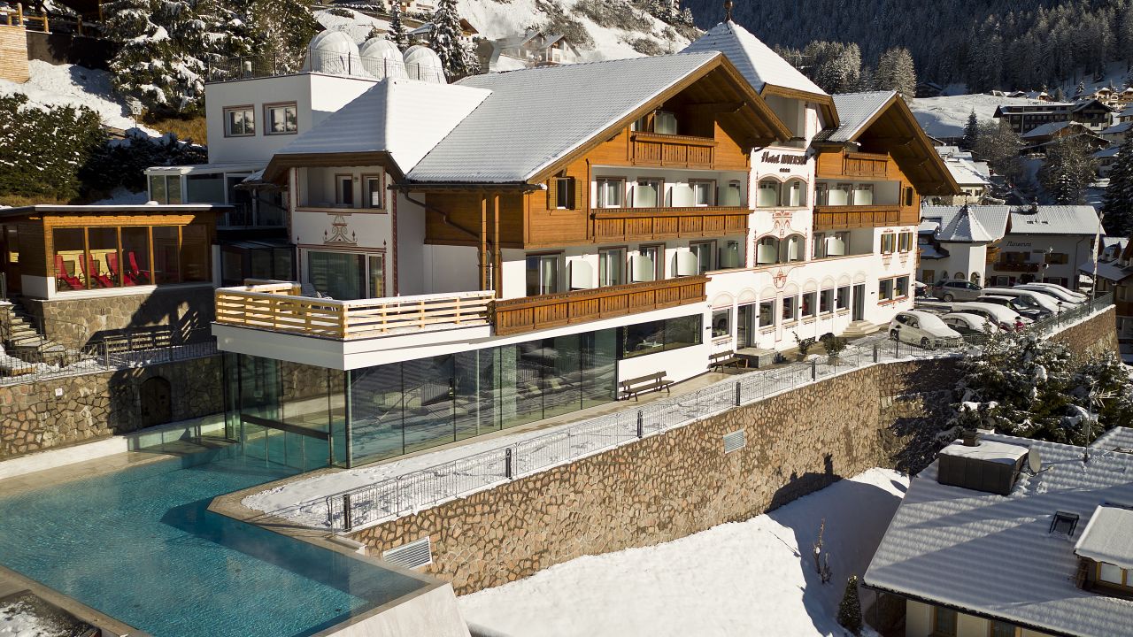 Hotel Interski (Santa Cristina Valgardena / St. Christina in Gröden ...