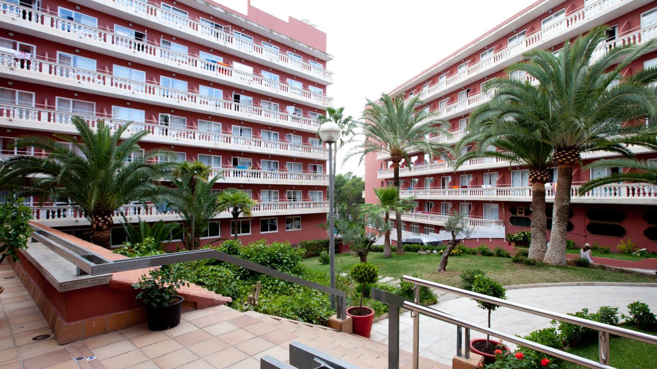 Seramar Hotel Luna & Luna Park (El Arenal / S'Arenal) • HolidayCheck ...