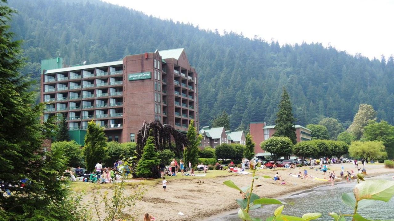 Hotel Harrison Hot Springs Resort & Spa (Harrison Hot Springs ...