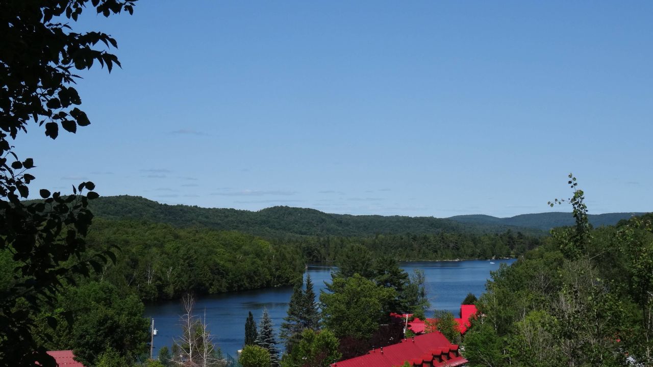 Auberge du Lac Morency (Saint-Hippolyte) • HolidayCheck (Québec | Kanada)