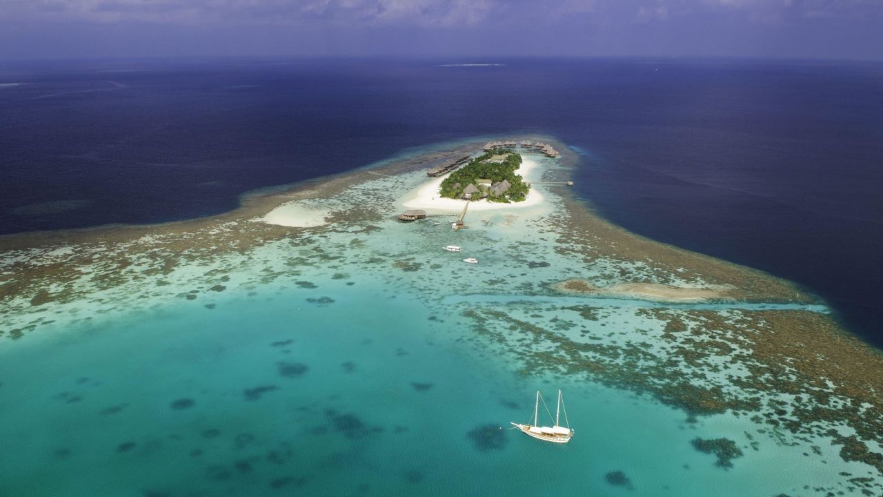 Mirihi Island Resort (Vilamendhoo) • HolidayCheck (Alif Dhaal Atoll ...