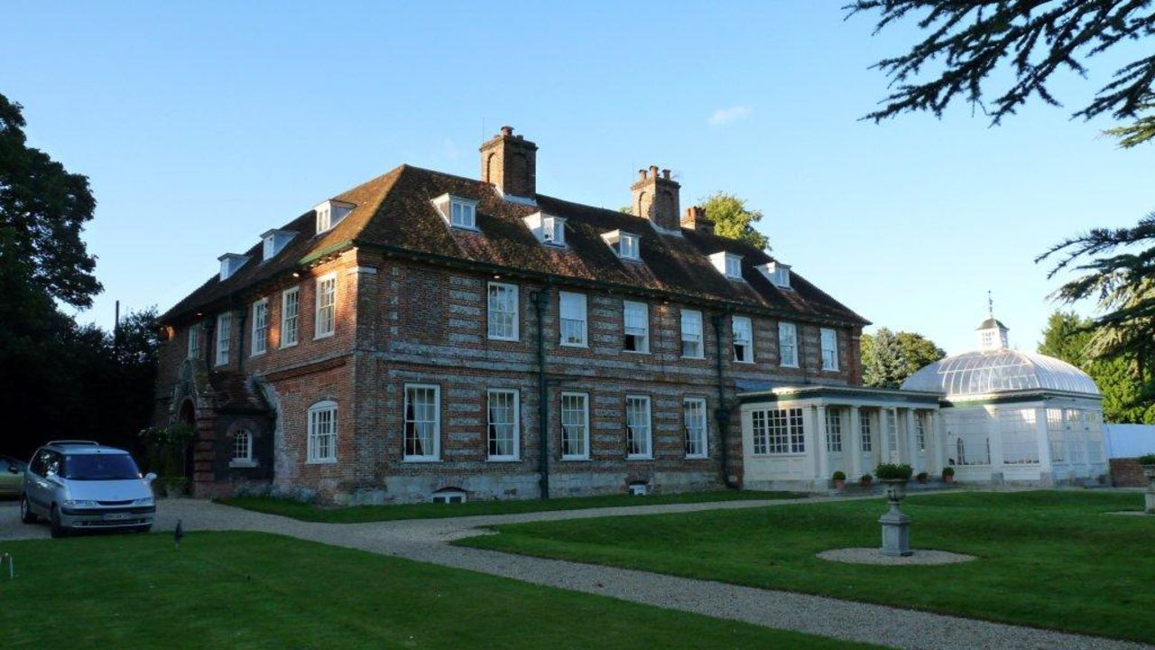 Norton Park Winchester - A QHotel (Sutton Scotney) • HolidayCheck ...