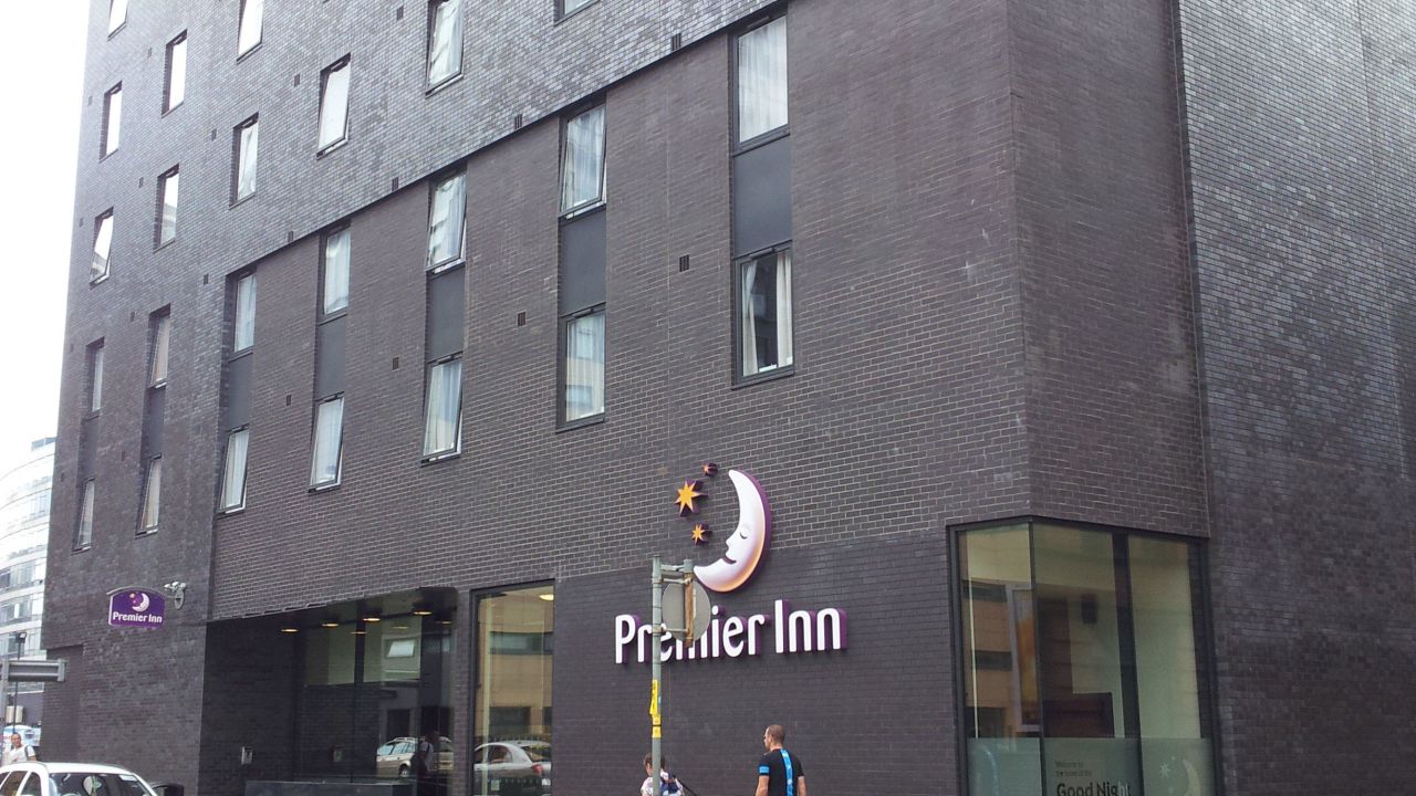 Premier Inn Manchester City Piccadilly (Manchester) • HolidayCheck ...