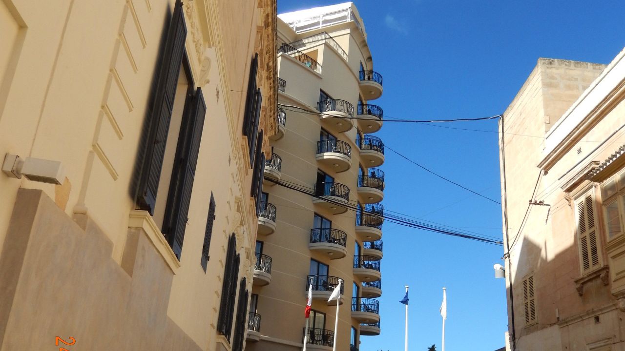 AX The Palace (Sliema) • HolidayCheck (Majjistral | Malta)