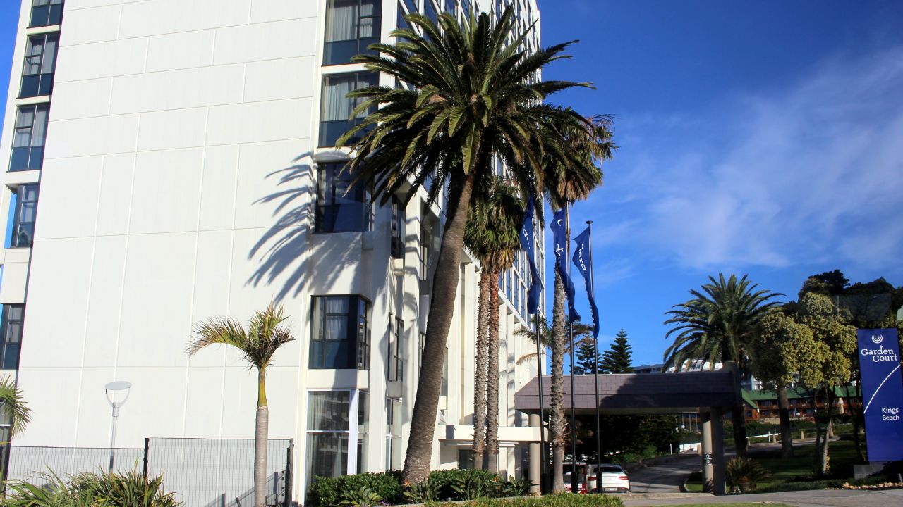 Hotel Holiday Inn Garden Court - Kings Beach Port Elizabeth (Port ...