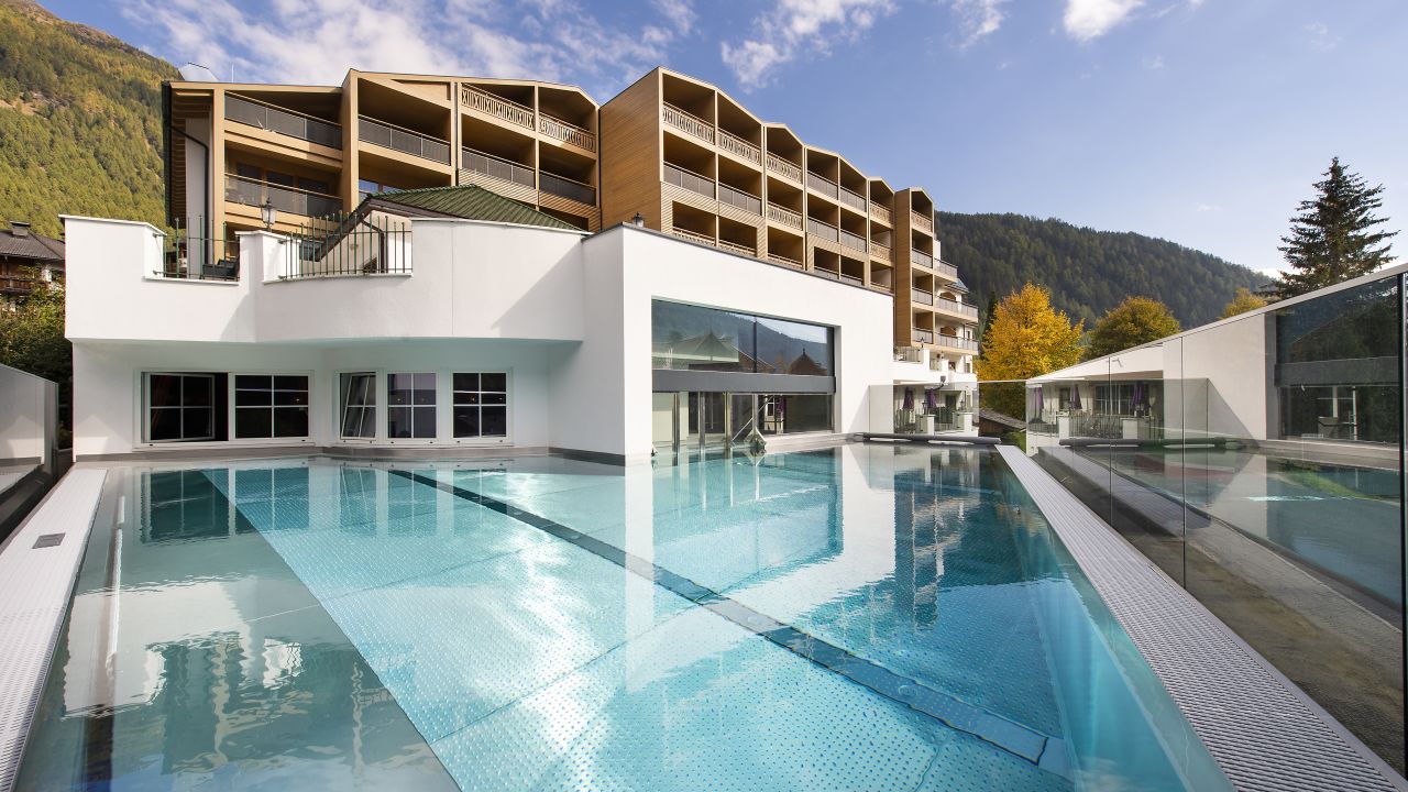Falkensteiner Hotel & Spa Falkensteinerhof (Vals) • HolidayCheck ...