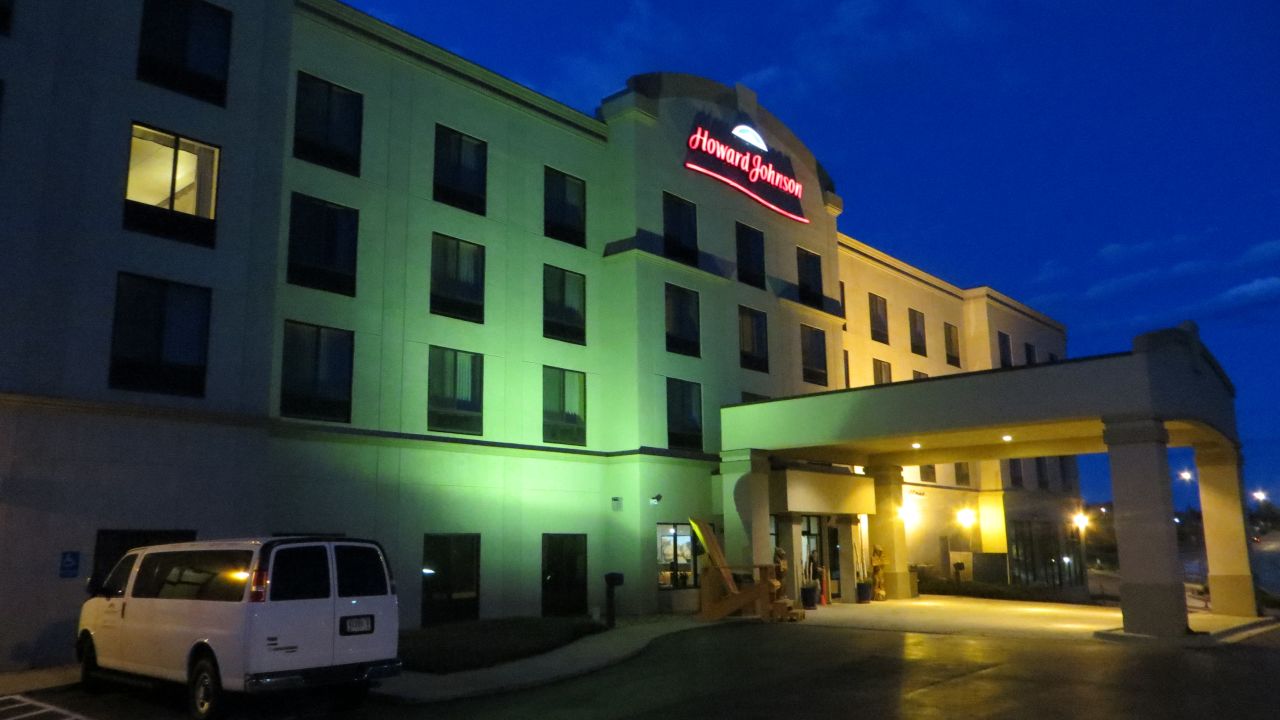 Hotel Howard Johnson Express Inn - Rapid City (Rapid City ...