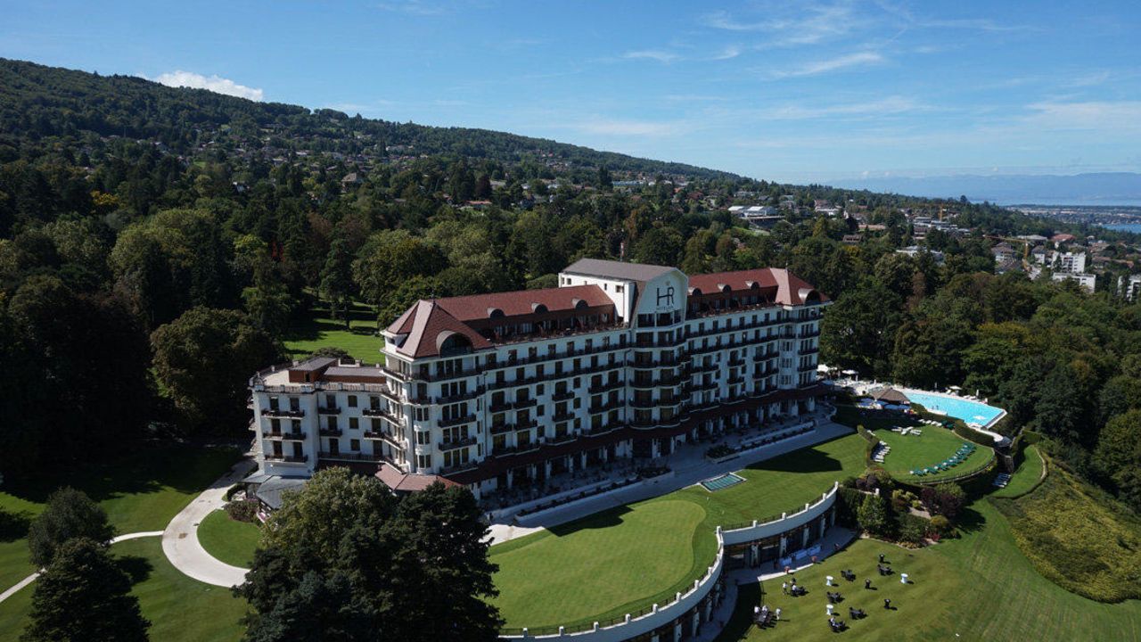 Evian Resort - Hotel Royal (Evian-les-Bains) • HolidayCheck (Rhône ...