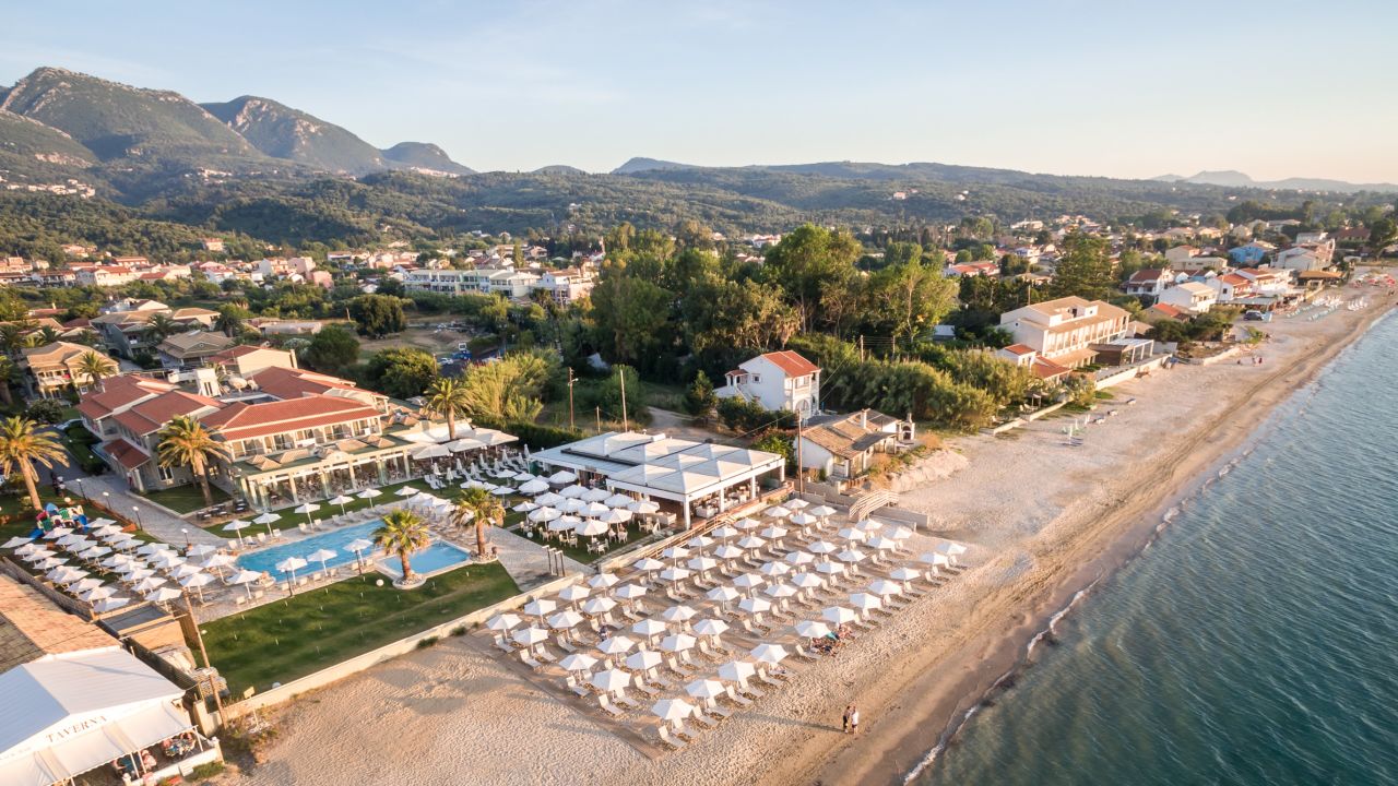 Vissalo by Acharavi Beach (Acharavi) • HolidayCheck (Korfu | Griechenland)