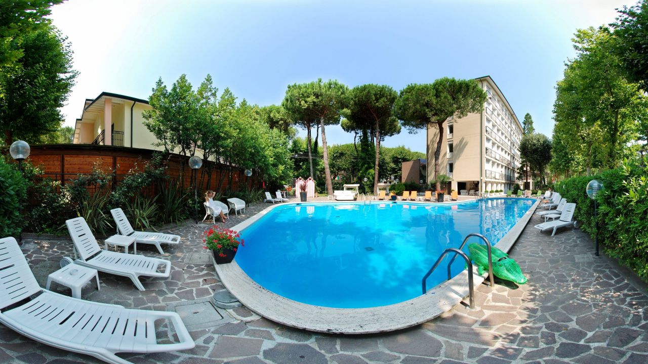 Hotel Corallo (Marina Romea) • HolidayCheck (Emilia-Romagna | Italien)