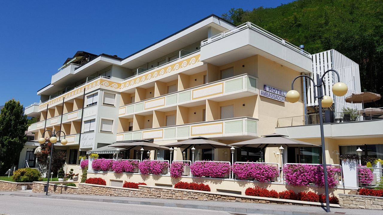 Hotel Ambassador (Levico Terme) • HolidayCheck (Trentino | Italien)