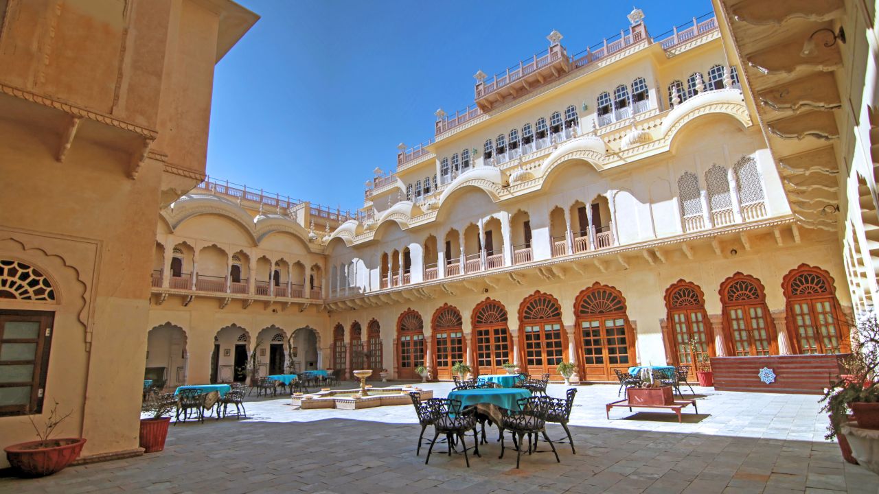Alsisar Mahal - A Heritage Hotel (Alsisar) • HolidayCheck (Rajasthan ...
