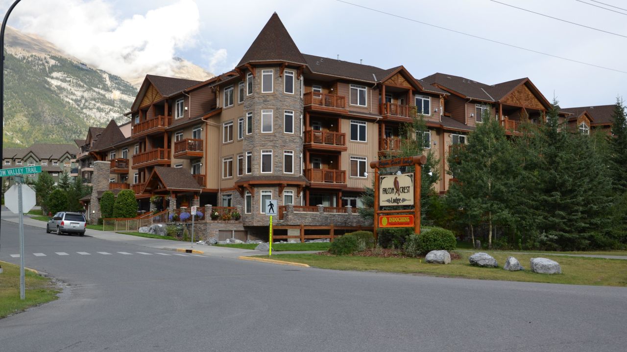 Hotel Falcon Crest Lodge (Canmore) • HolidayCheck (Alberta | Kanada)
