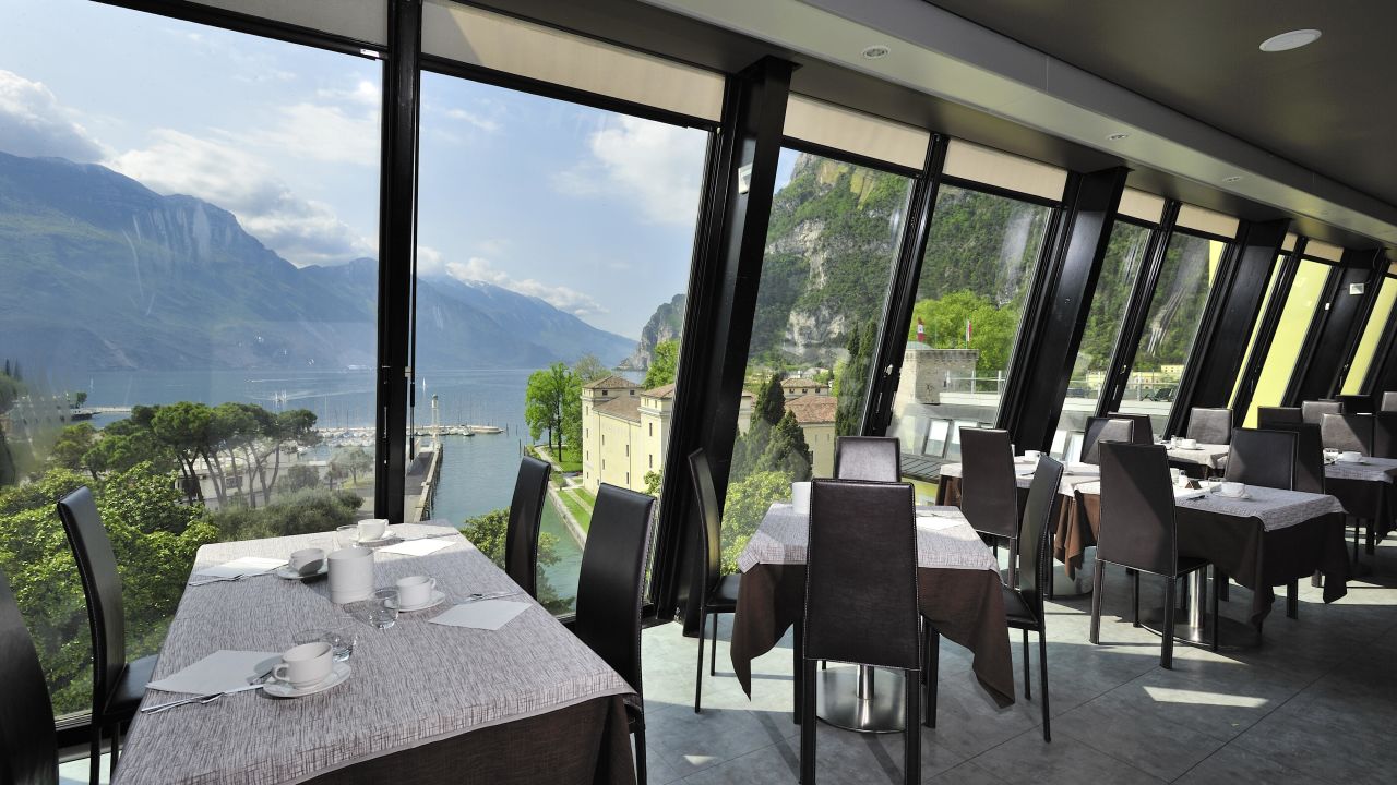 Grand Hotel Riva in Riva del Garda • HolidayCheck | Trentino Italien